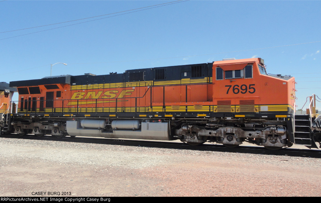 BNSF 7695